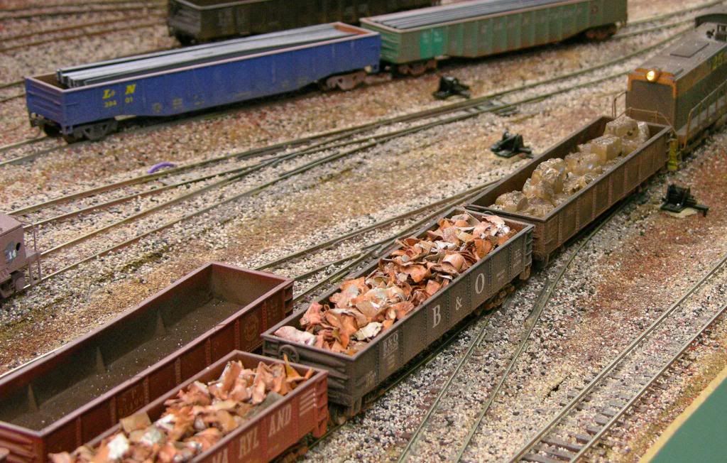 Loads for flat cars and gondolas. - General Discussion (Model Railroader) - Trains.com Forums